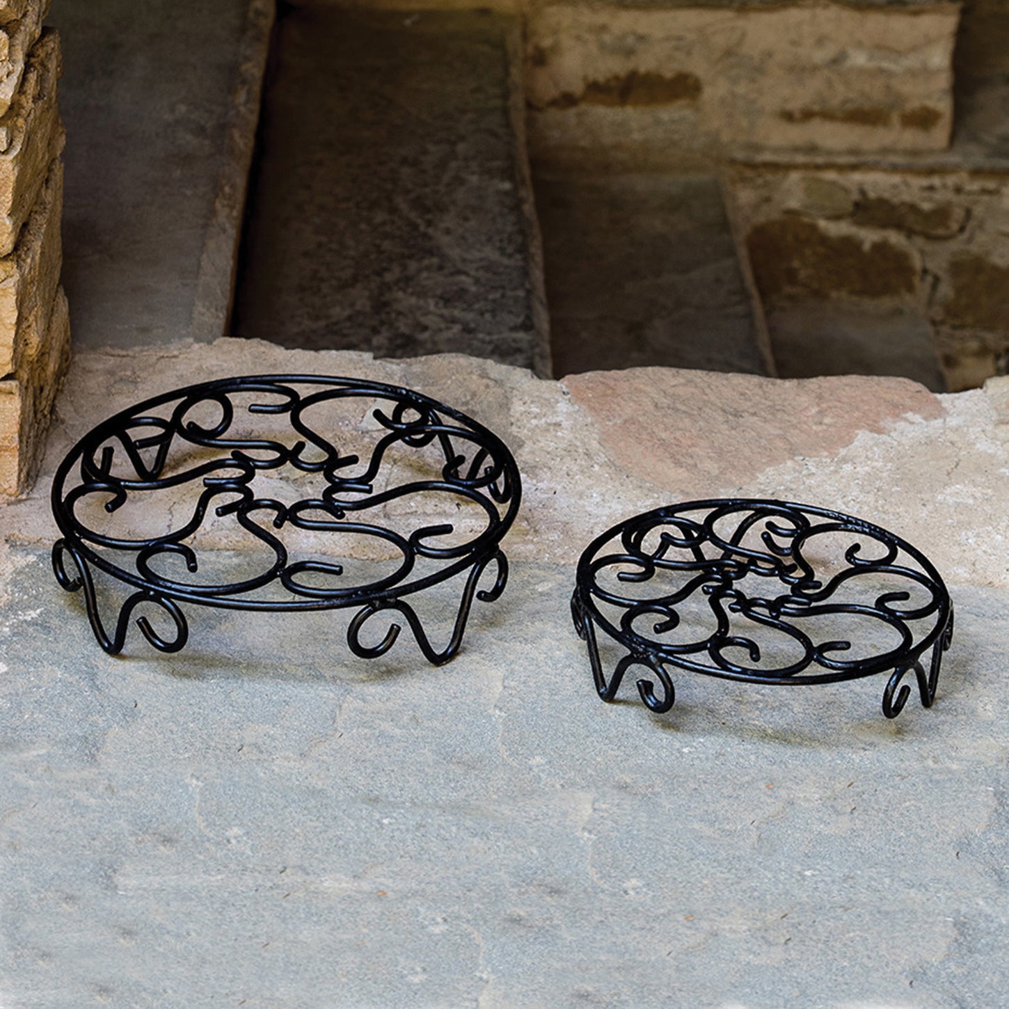 Buy Outdoor Planters & Pot Stands Online in India | EarthGarden – Earth ...